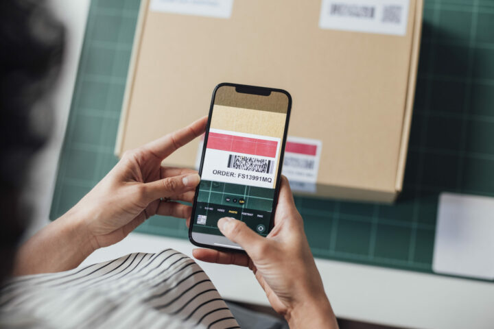 Dealer vs. Distributor: A Quick Guide to Vendors | Sortly